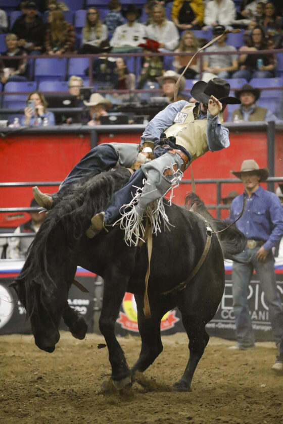 Max native best in Badlands at bareback riding | News, Sports, Jobs ...